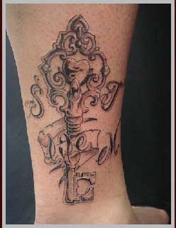 Key tattoo by Alex Nardini: TattooNOW