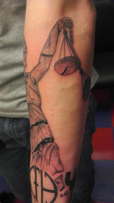 lady justice by Jon Fallows: TattooNOW