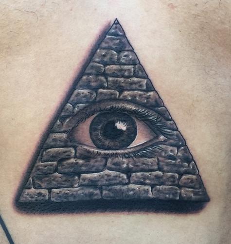 All seeing eye by Daniel Chashoudian: TattooNOW